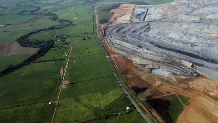 BankTrack – Adaro Energy