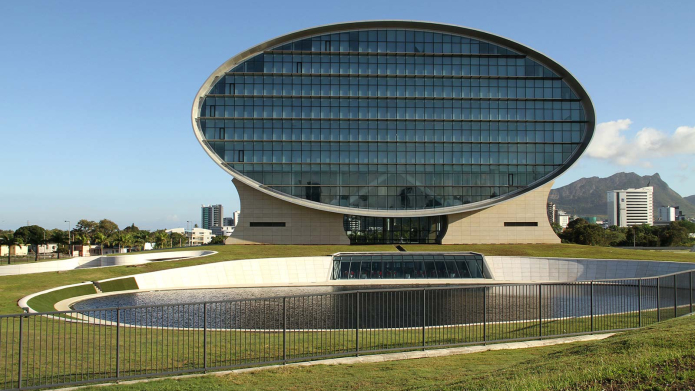 BankTrack – Mauritius Commercial Bank